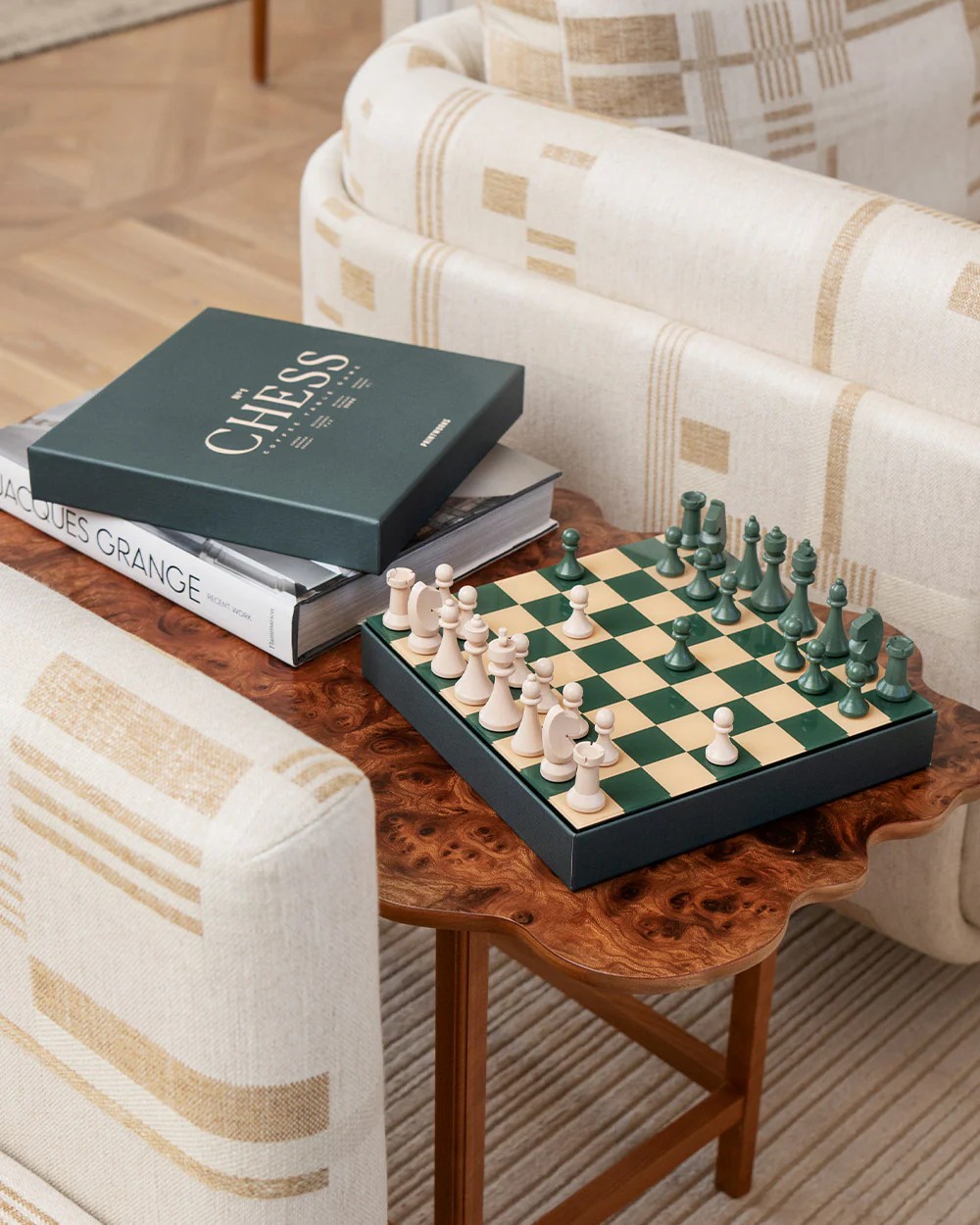 Classic Chess - Bond Street Essentials